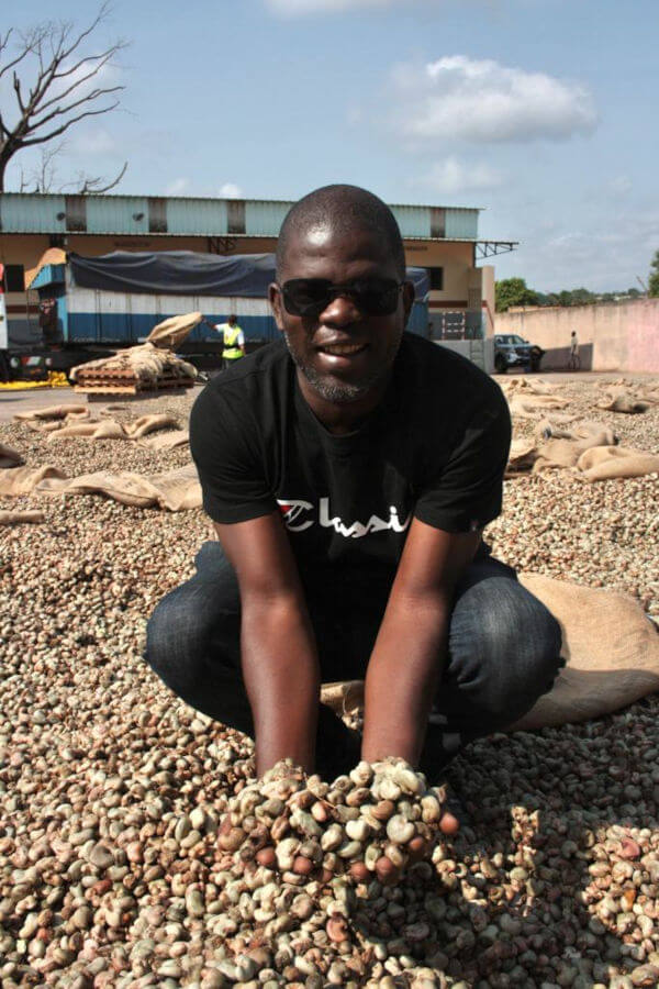 The 5 Steps of Processing Raw Cashew Nuts